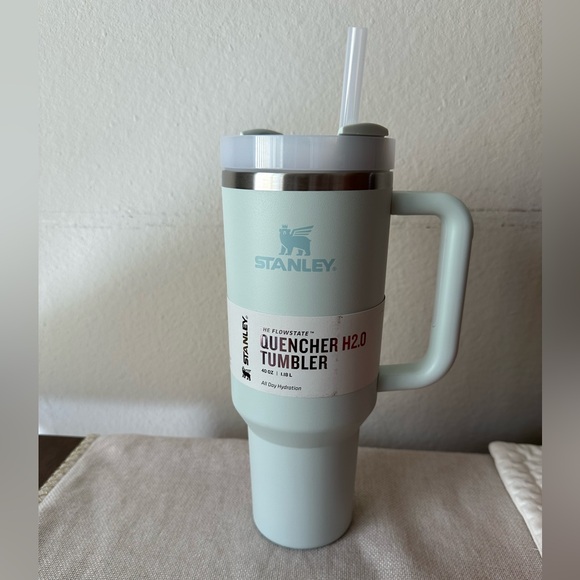Stanley | Dining | New Stanley Flowstate Quencher H2 Tumbler 40oz ...